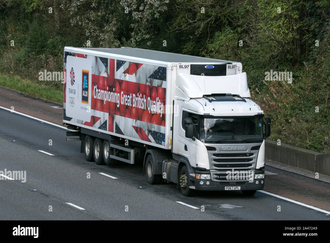 Aldi lorry hi-res stock photography and images - Alamy