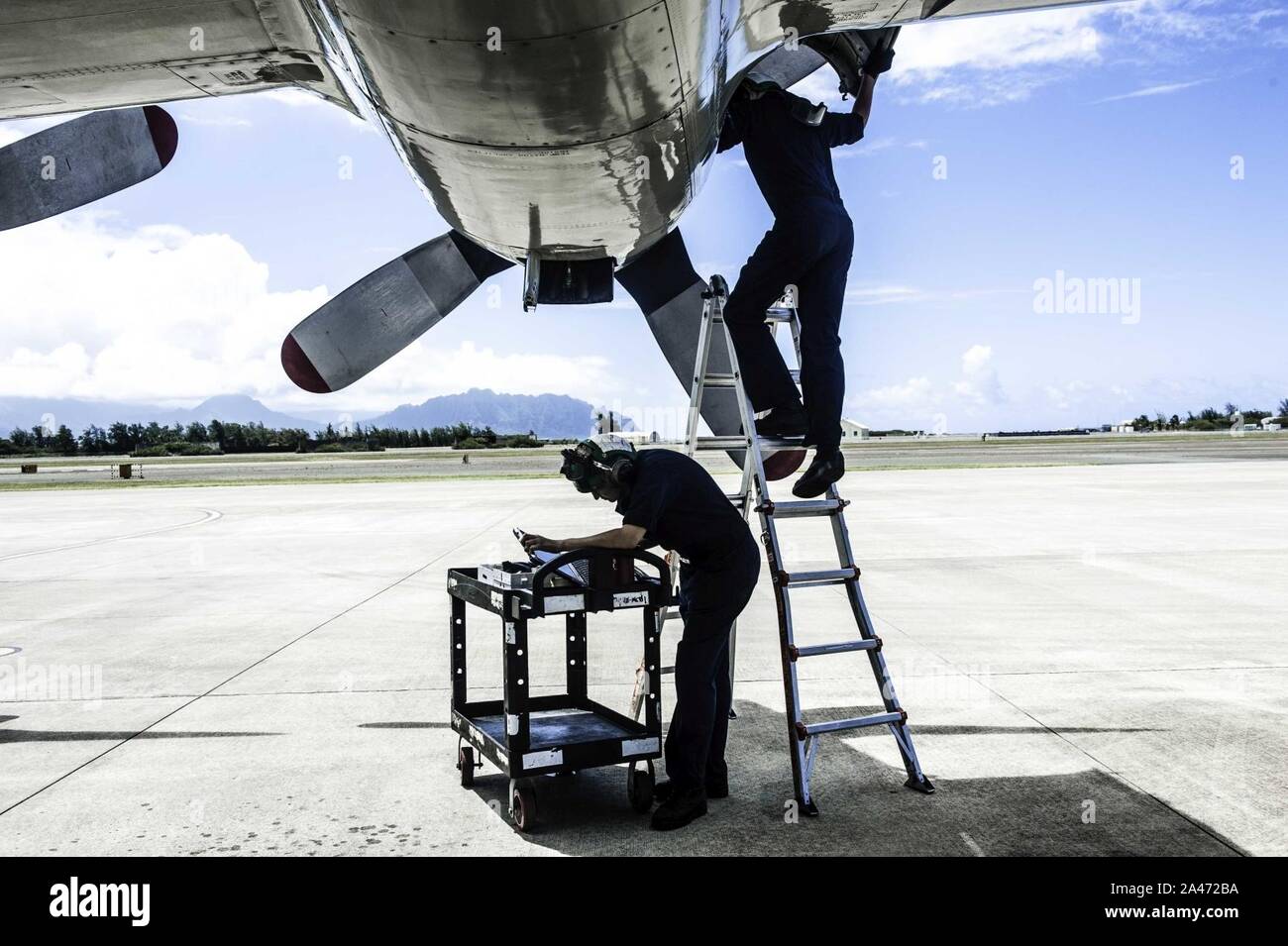 Reference procedure hi-res stock photography and images - Alamy