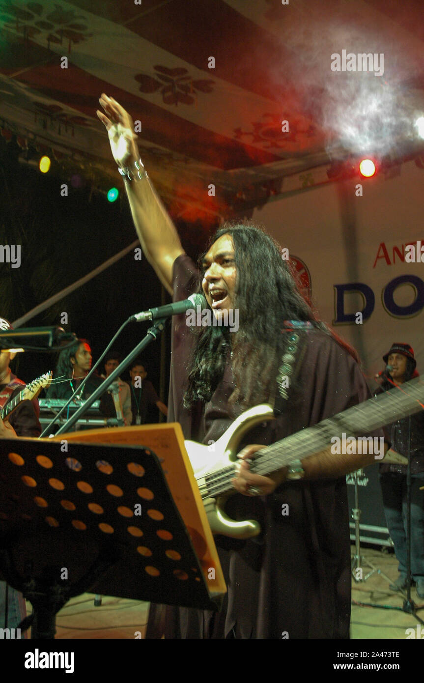 Bangladeshi rock singer hi-res stock photography and images - Alamy