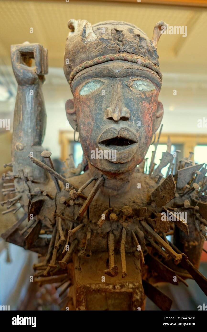 Figure, Kongo, Congo River area, northeastern Angola, c. 1860, wood ...