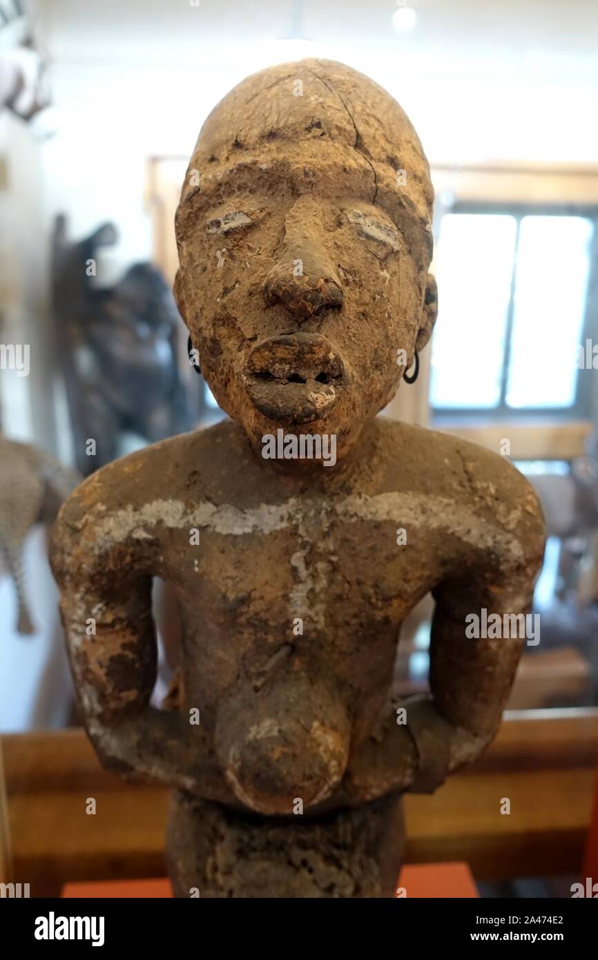 Figure, Kongo, Congo River area, northeastern Angola, c. 1860, wood ...