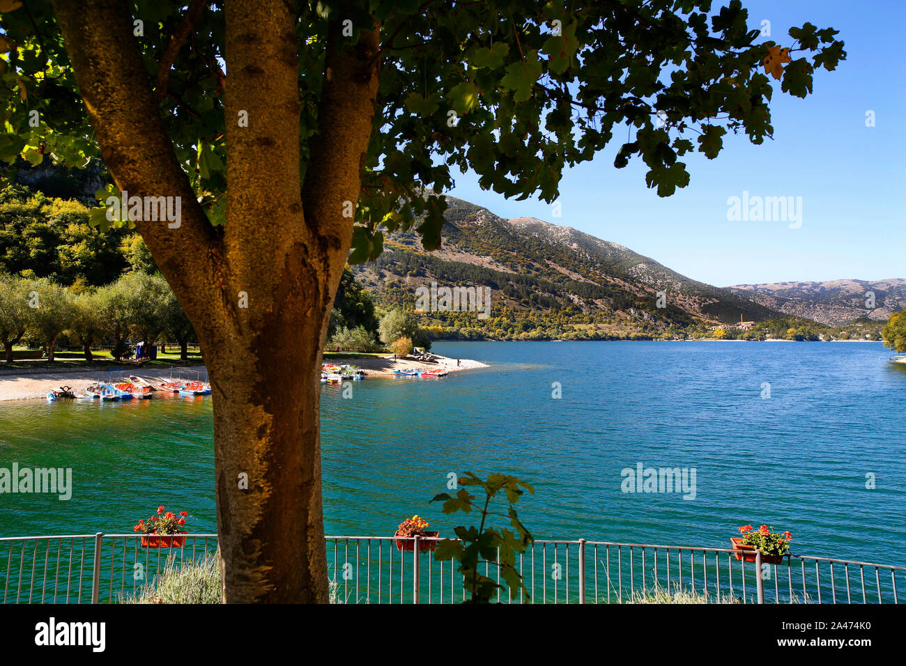 Scanno lake hi-res stock photography and images - Alamy