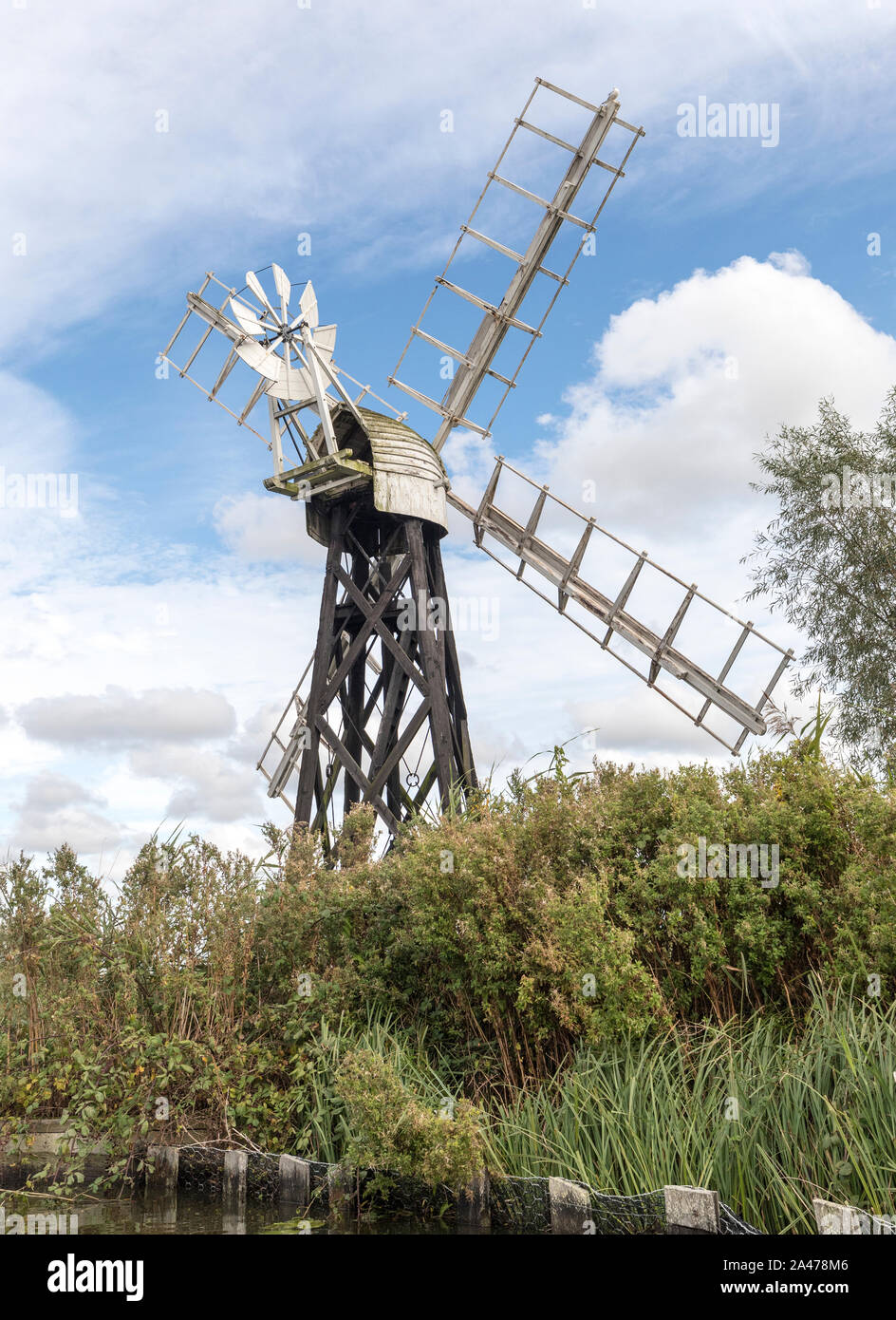 Drainage mill, How Hill National Nature Reserve, Norfolk Broads ...