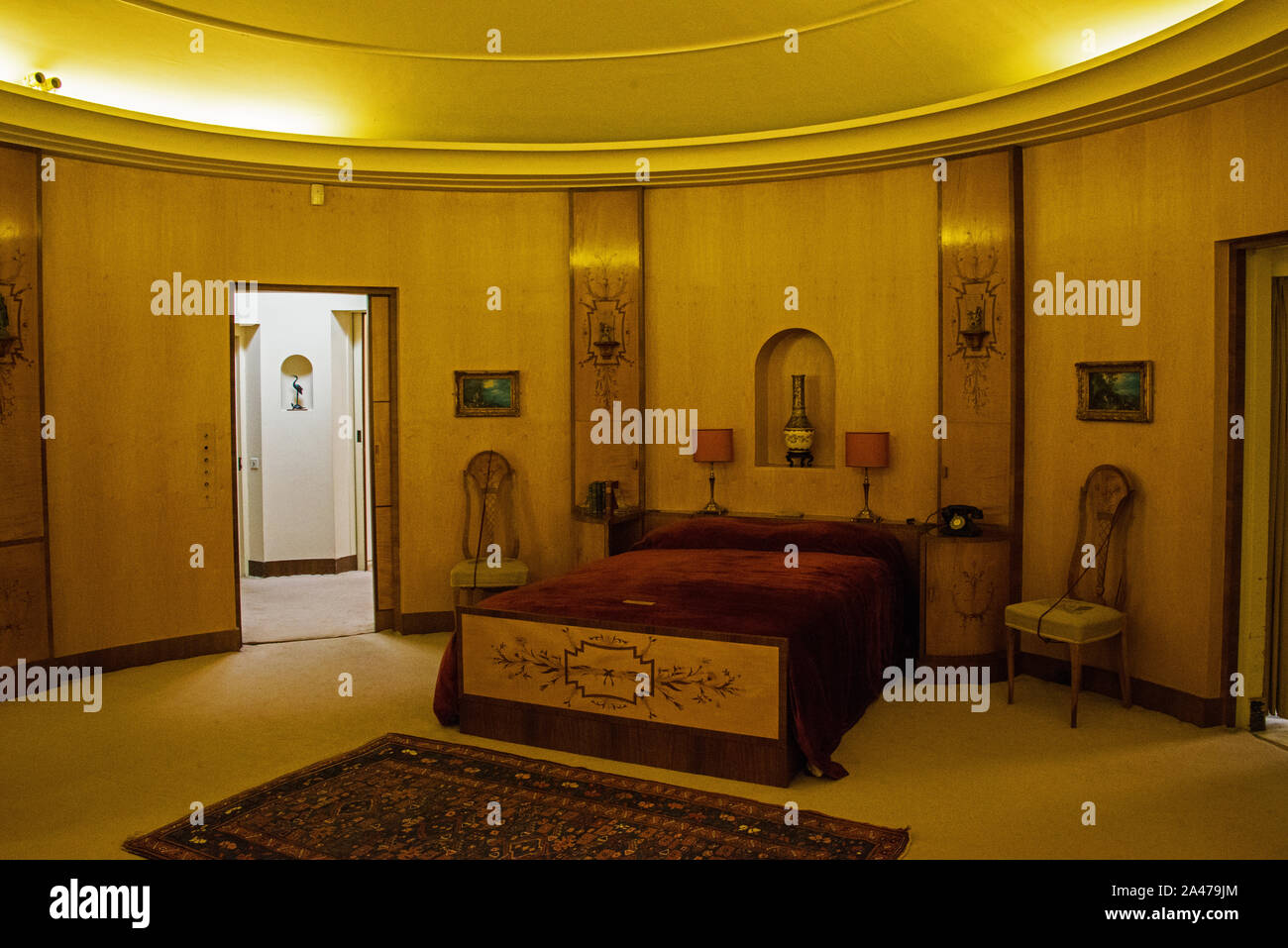 Stephen and virginia courtauld hi-res stock photography and images - Alamy