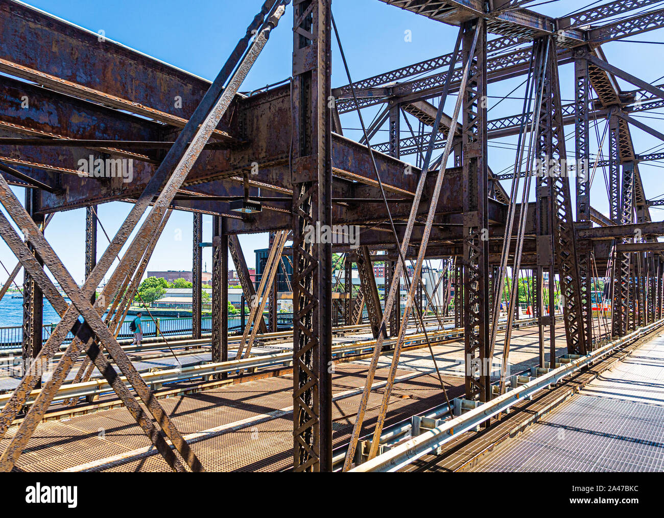 Steel building construction in boston hi-res stock photography and ...