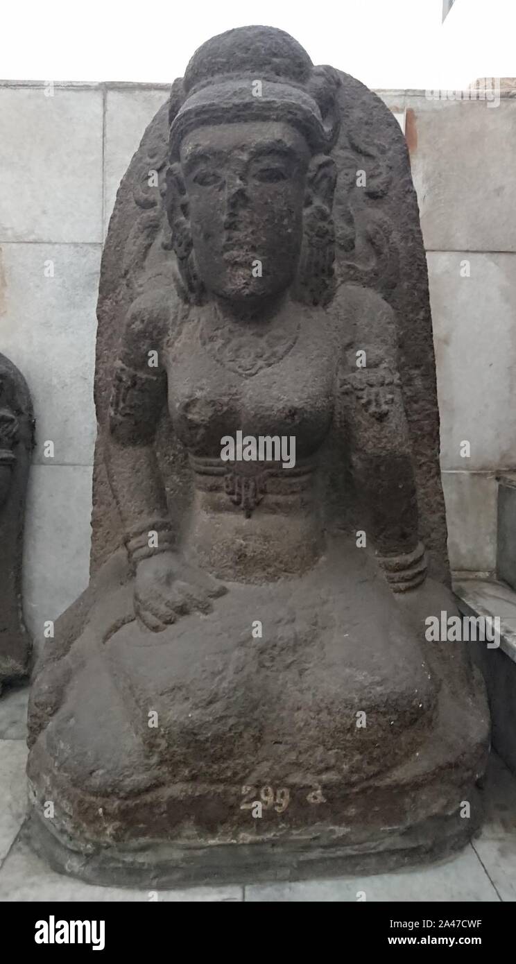 Female Deity Statue 3278 (299a Stock Photo - Alamy