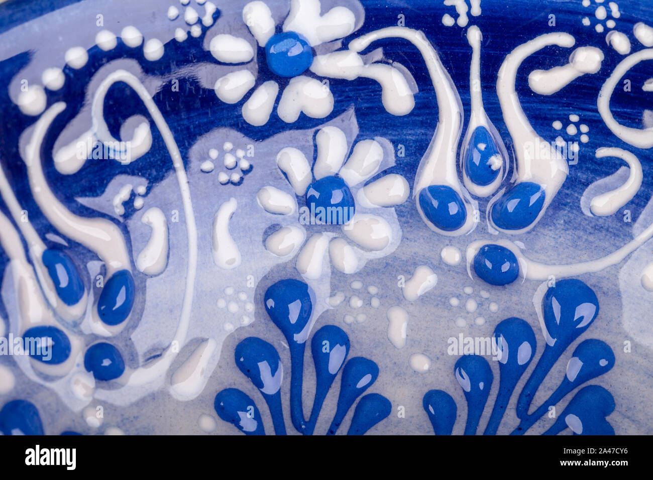 Blue pottery pattern hi-res stock photography and images - Alamy