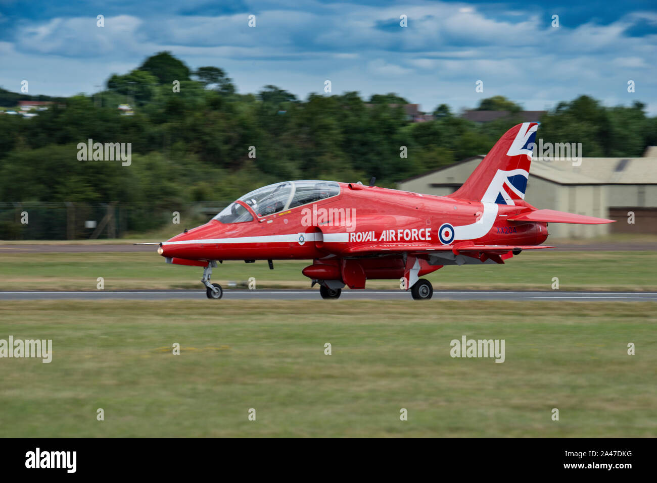 Red arrows aircraft taxiing hi-res stock photography and images - Alamy