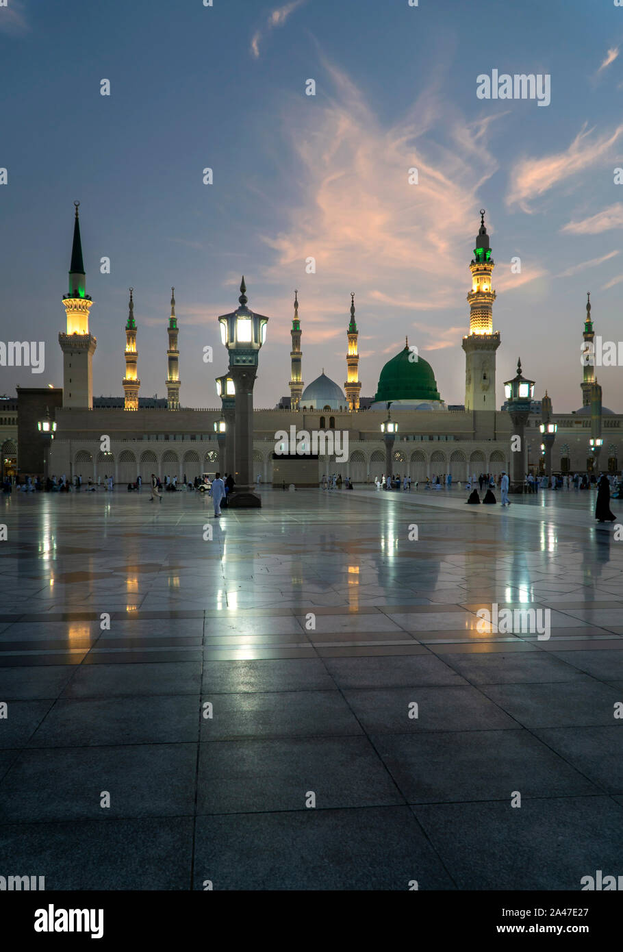 Prophet's mosque medina hi-res stock photography and images - Alamy