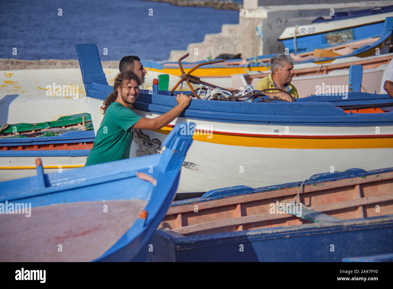 Drag float hi-res stock photography and images - Alamy