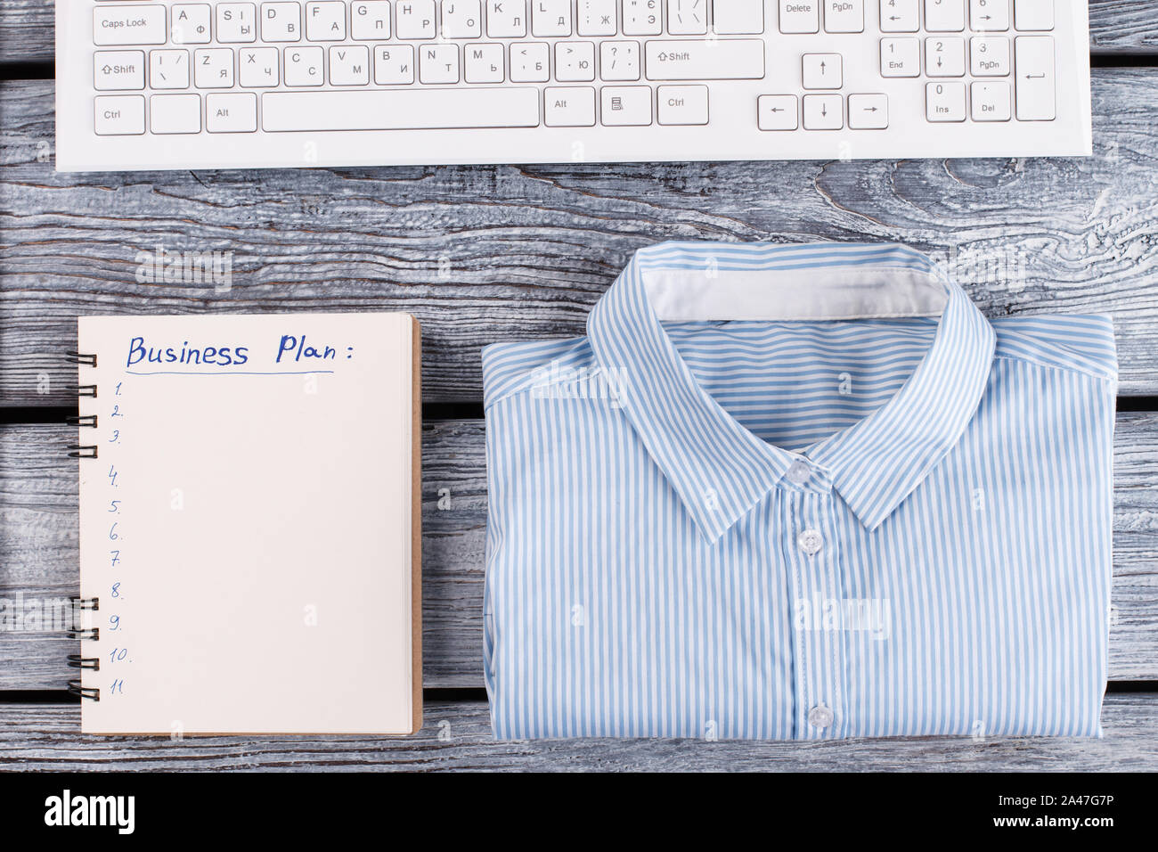 Simple office hi-res stock photography and images - Alamy