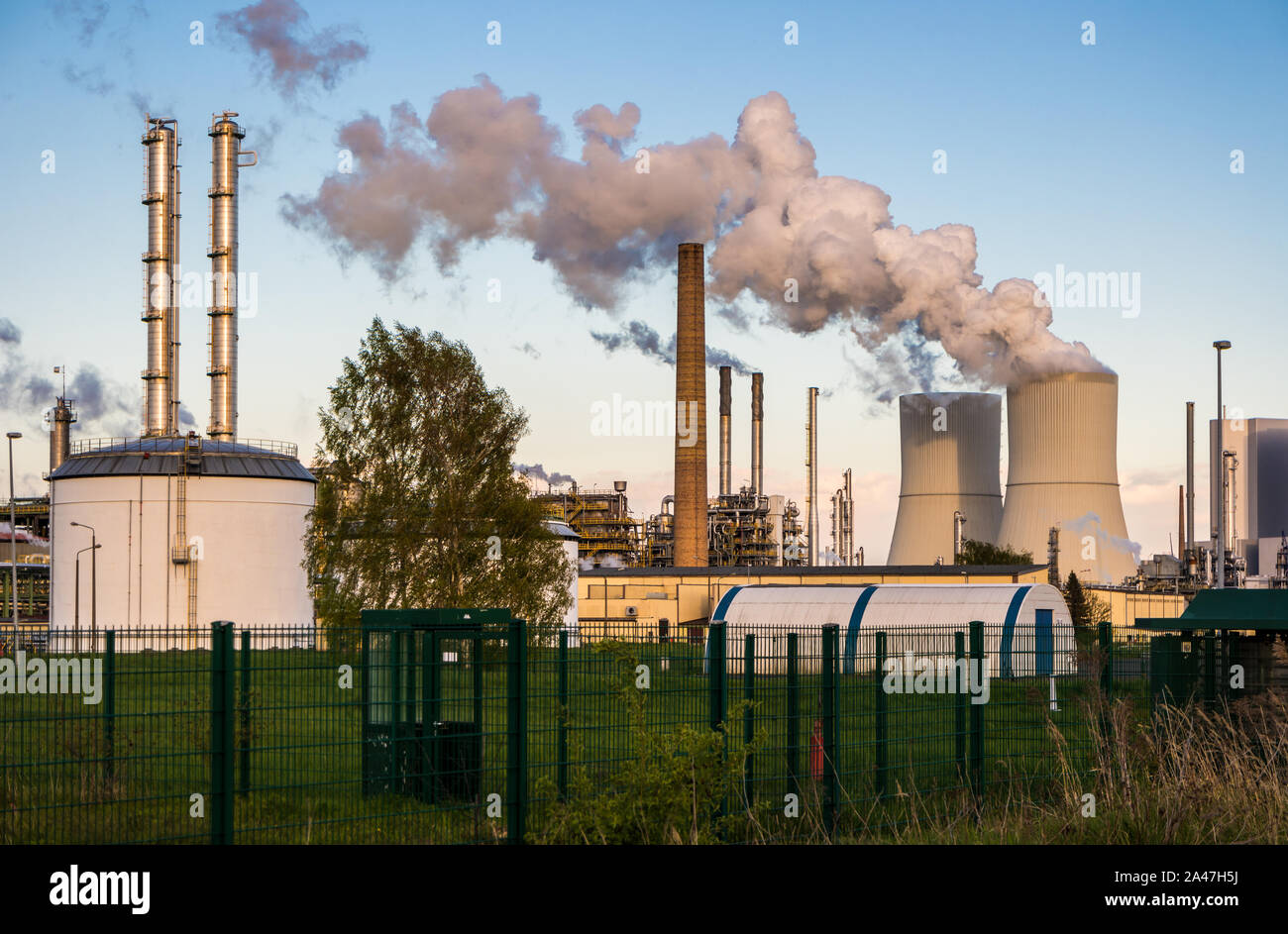Protection co2 hi-res stock photography and images - Alamy