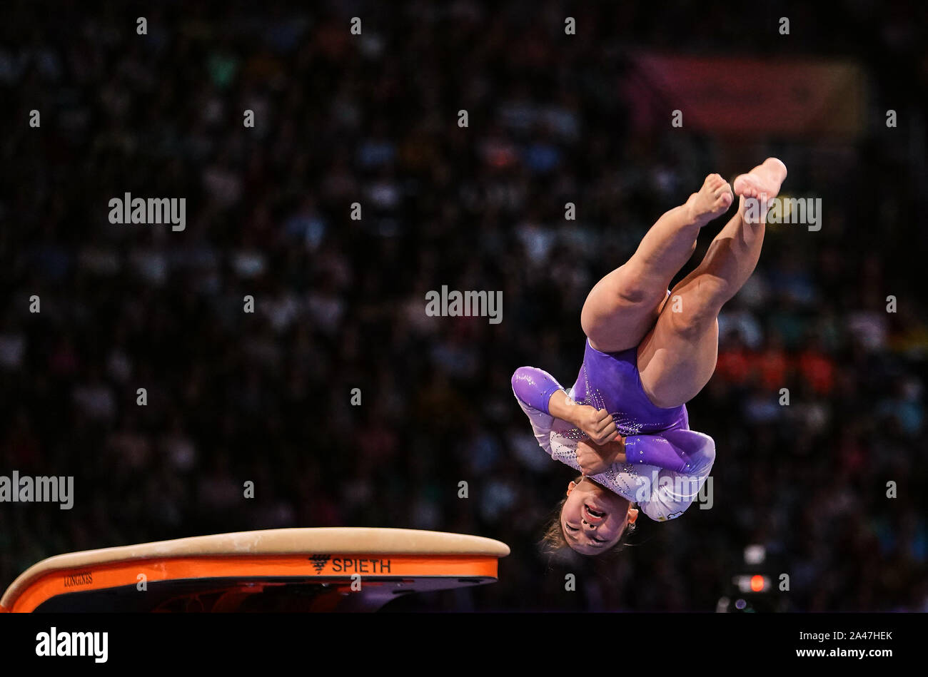 Artistic gymnastics china hi-res stock photography and images - Alamy