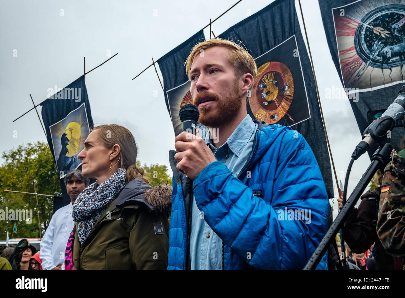 Day of indigenous resistance High Resolution Stock Photography and ...
