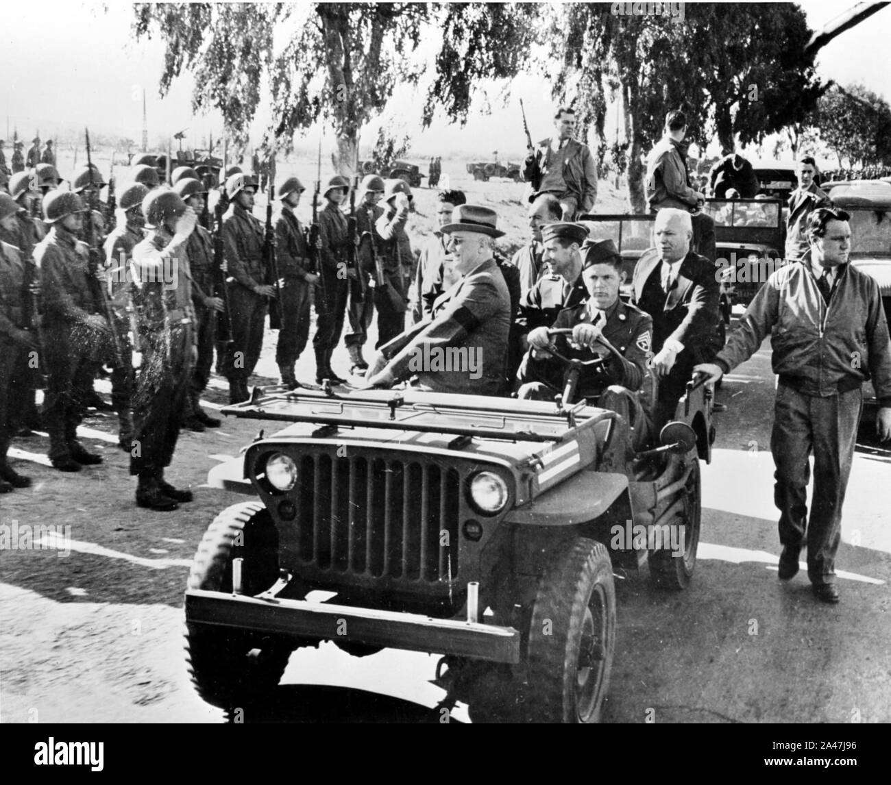 Reviewing troops hi-res stock photography and images - Alamy
