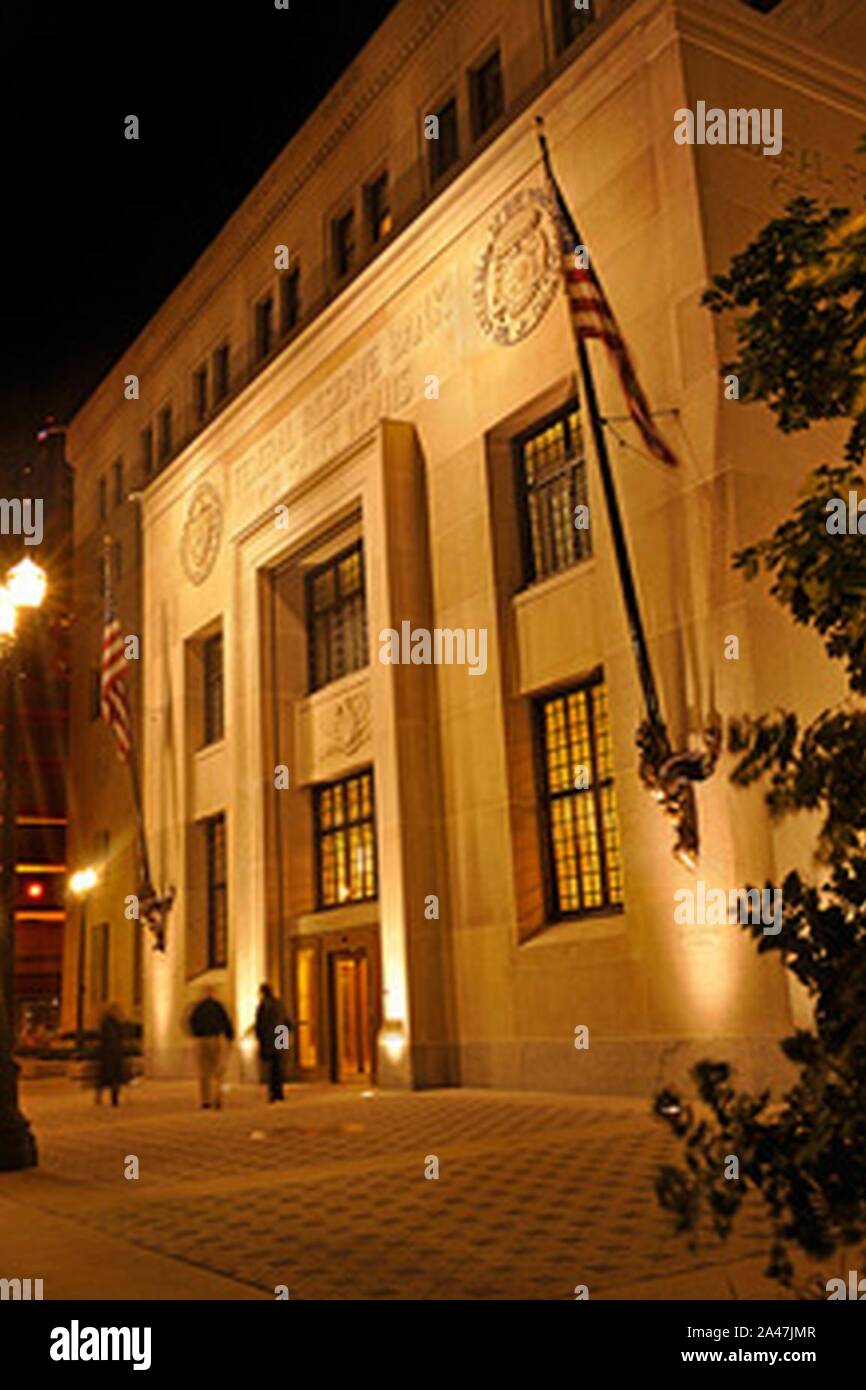 Federal reserve bank of st louis hi-res stock photography and images ...