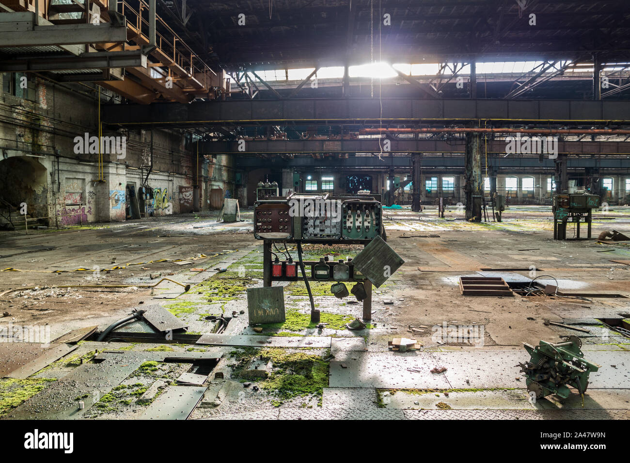 Dilapidated factory hall hi-res stock photography and images - Alamy