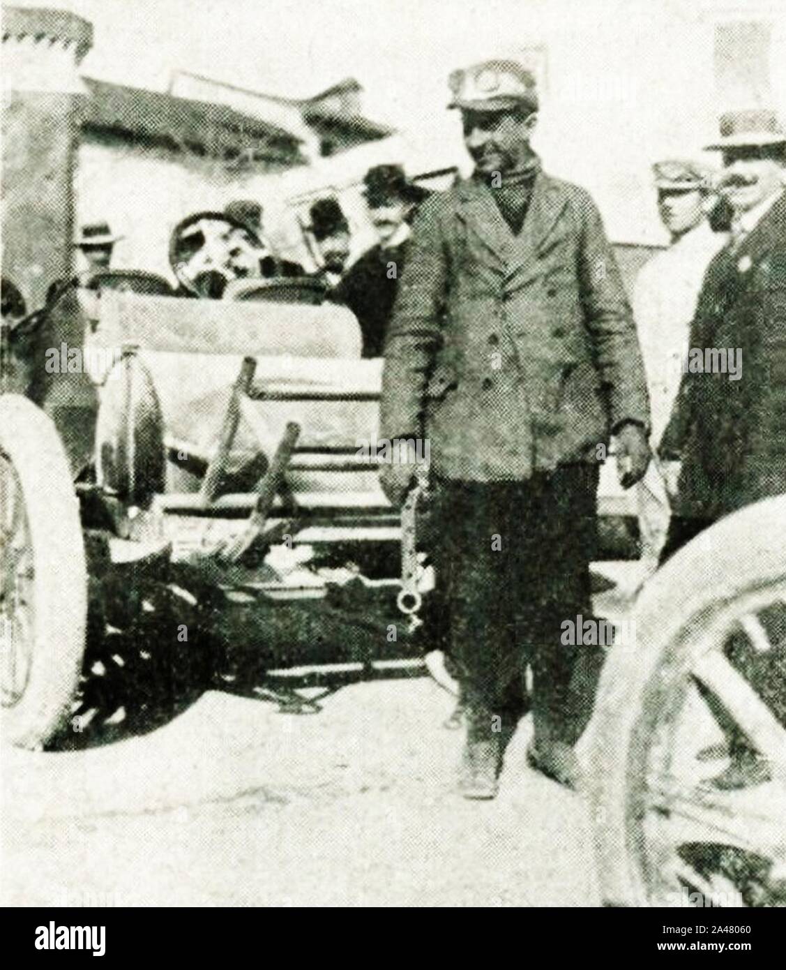 Ferdinando Minoia vainqueur de la Coppa Florio 1908, sur Isotta ...