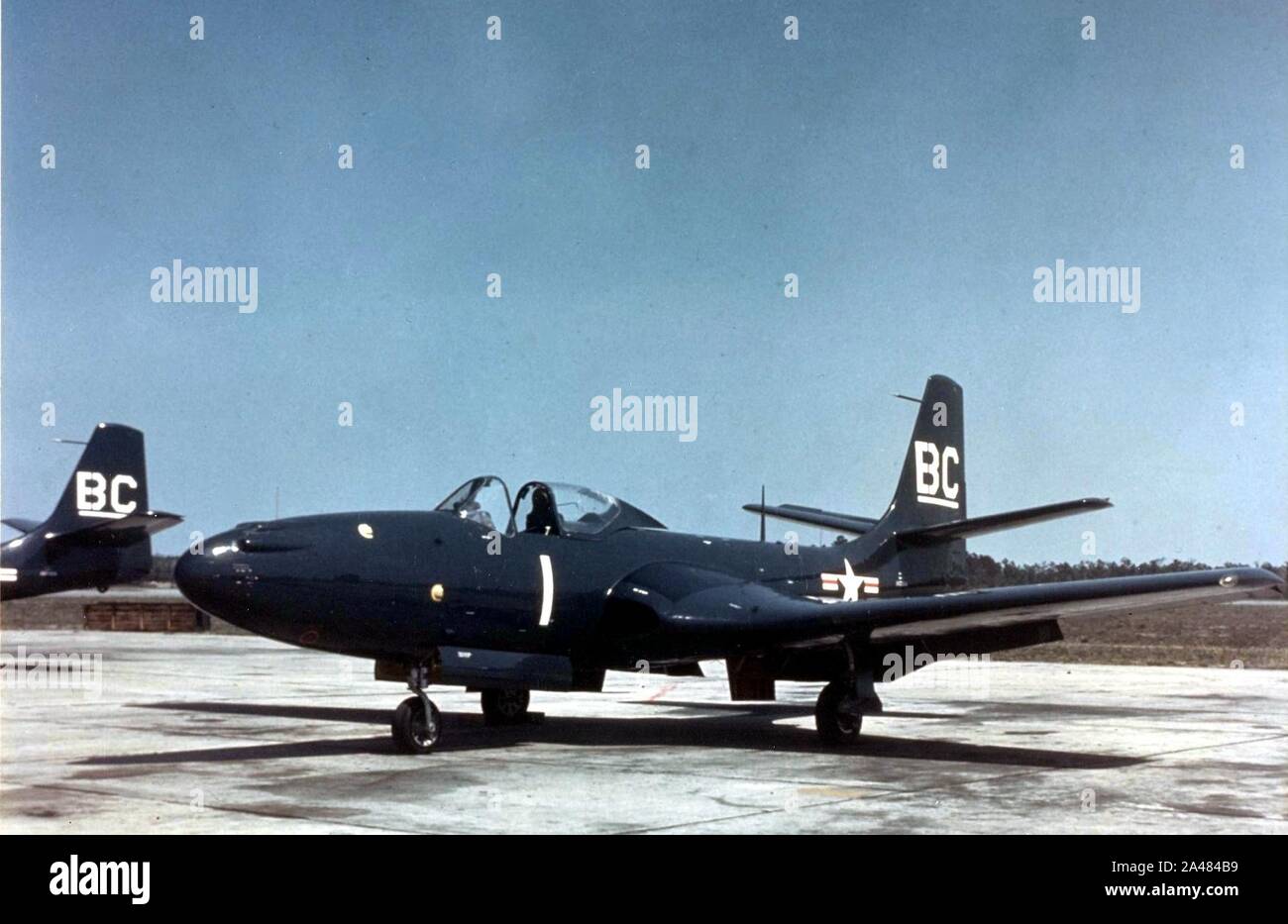 Vmf 122 hi-res stock photography and images - Alamy