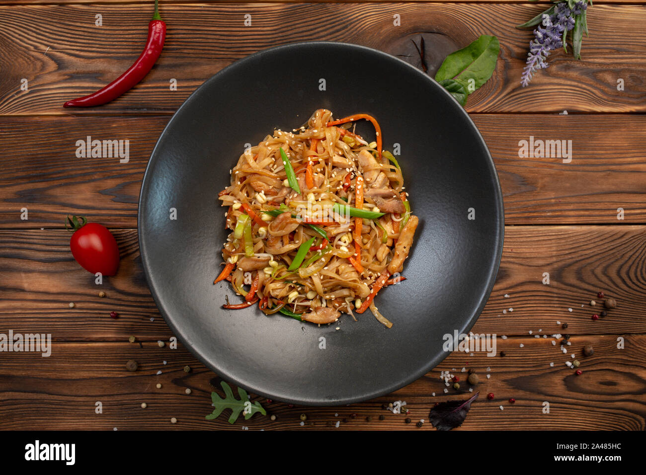Tori udon hi-res stock photography and images - Alamy