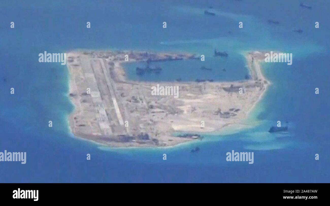 Fiery cross reef hi-res stock photography and images - Alamy