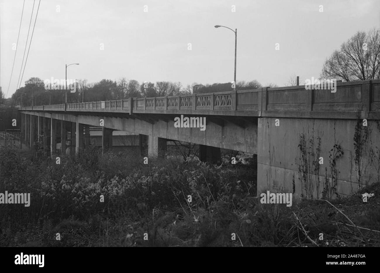 Viaduct street Black and White Stock Photos & Images - Alamy