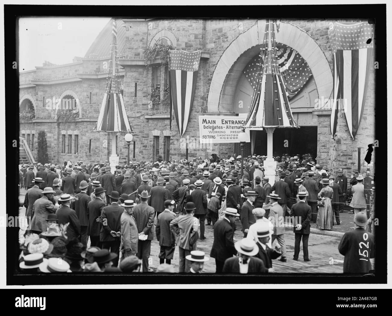 FIFTH REGIMENT ARMORY, BALTIMORE, MARYLAND. EXTERIOR SCENES DURING ...