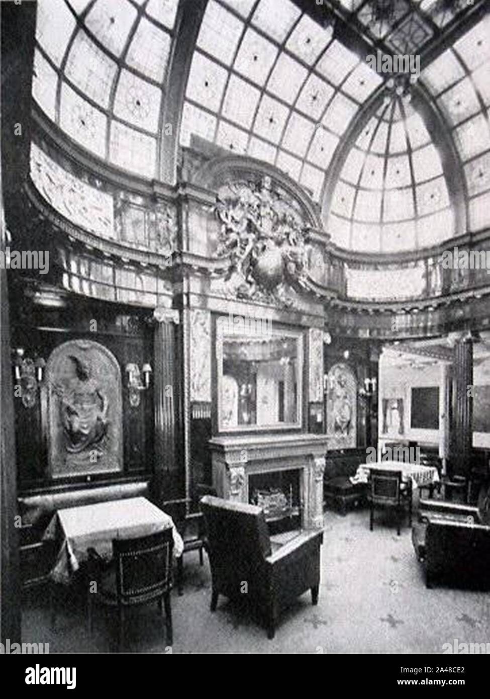 First Class Smoking Room of the SS Kronprinzessin Cecilie Stock Photo ...
