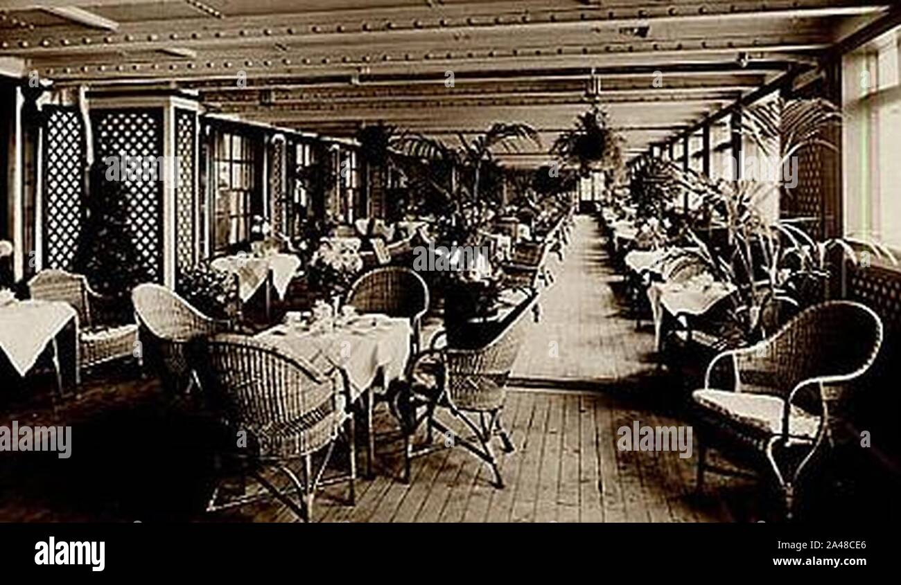 First Class Garden Lounge on the RMS Aquitania Stock Photo - Alamy
