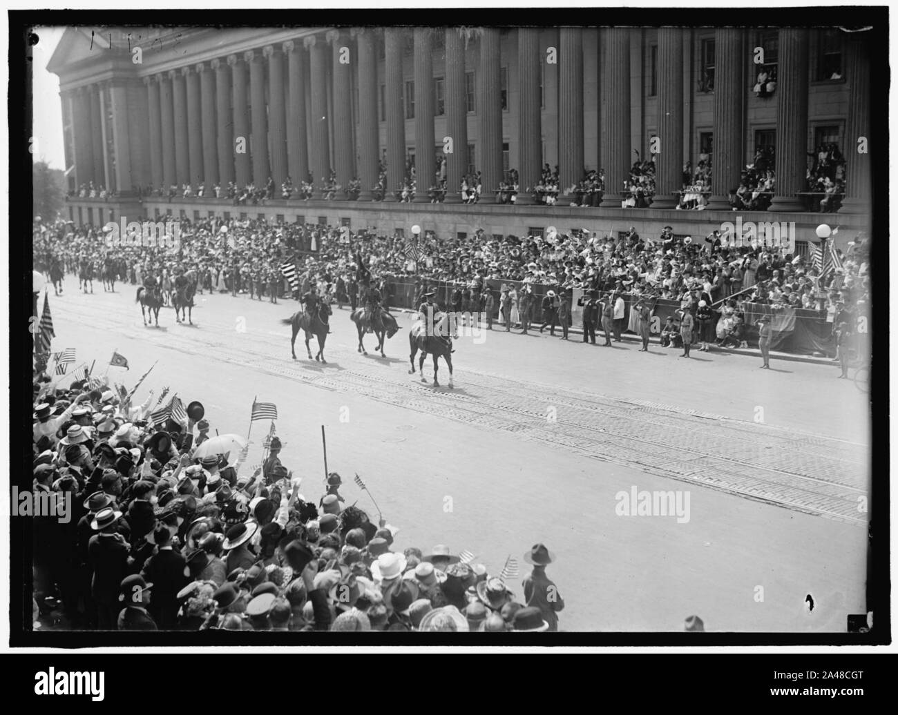FIRST DIVISION, A.E.F. AMERICAN EXPEDITIONARY FORCES. GENERAL PERSHING ...