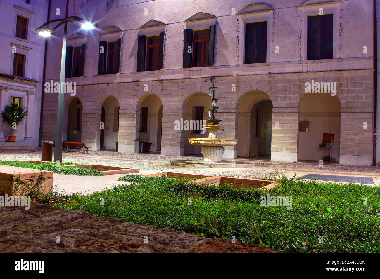 Fountain of treviso hi-res stock photography and images - Alamy