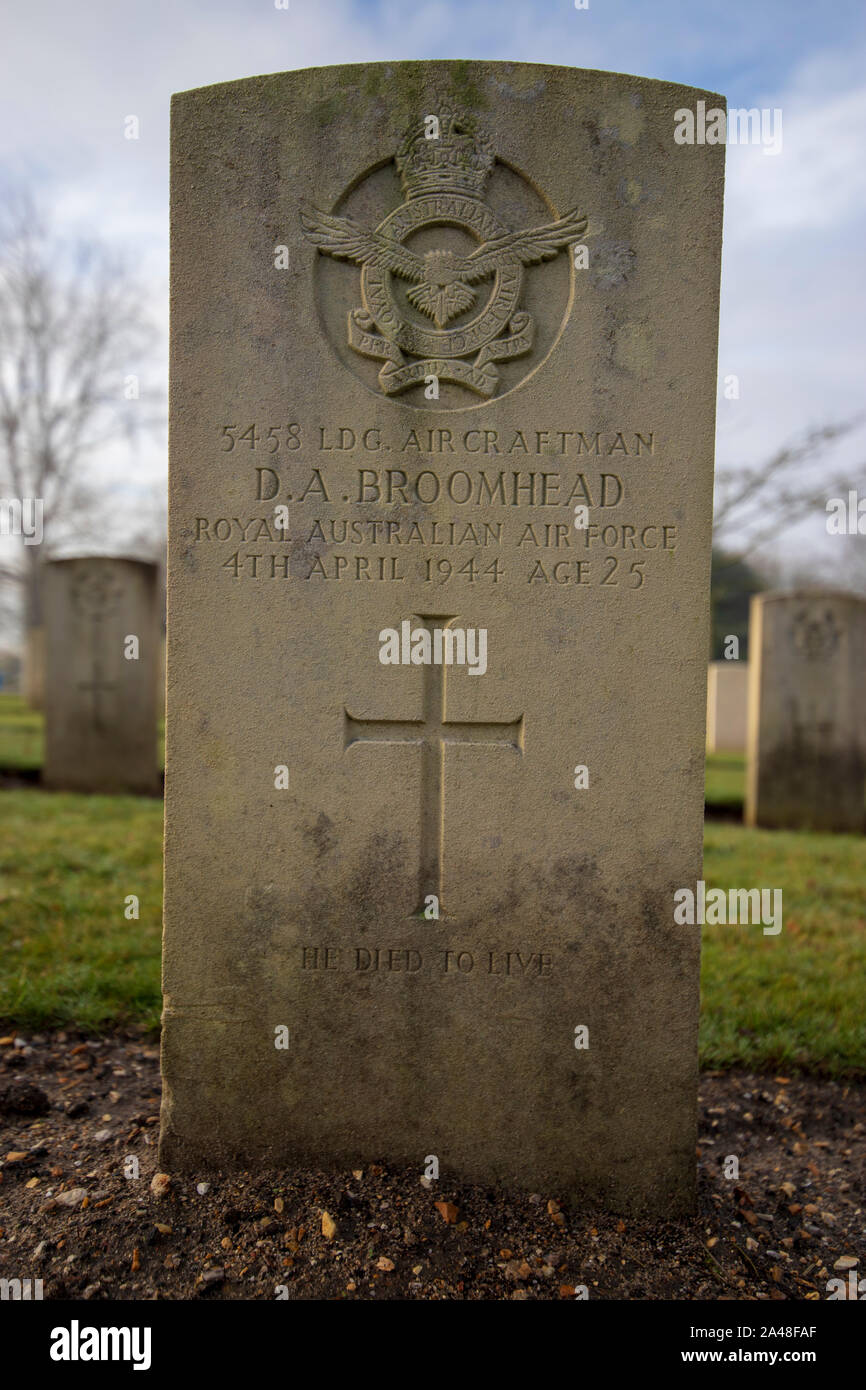Australian infantry ww2 hi-res stock photography and images - Alamy