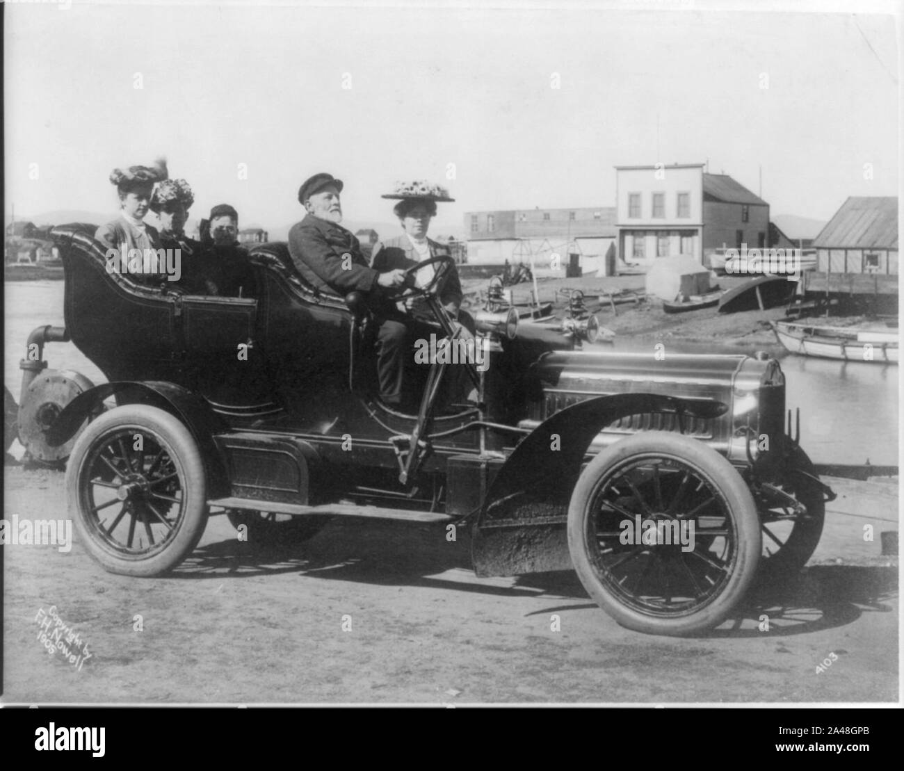 A guide to Black and White Stock Photos & Images - Alamy