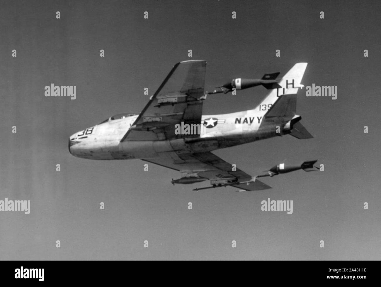 Towed targets hi-res stock photography and images - Alamy