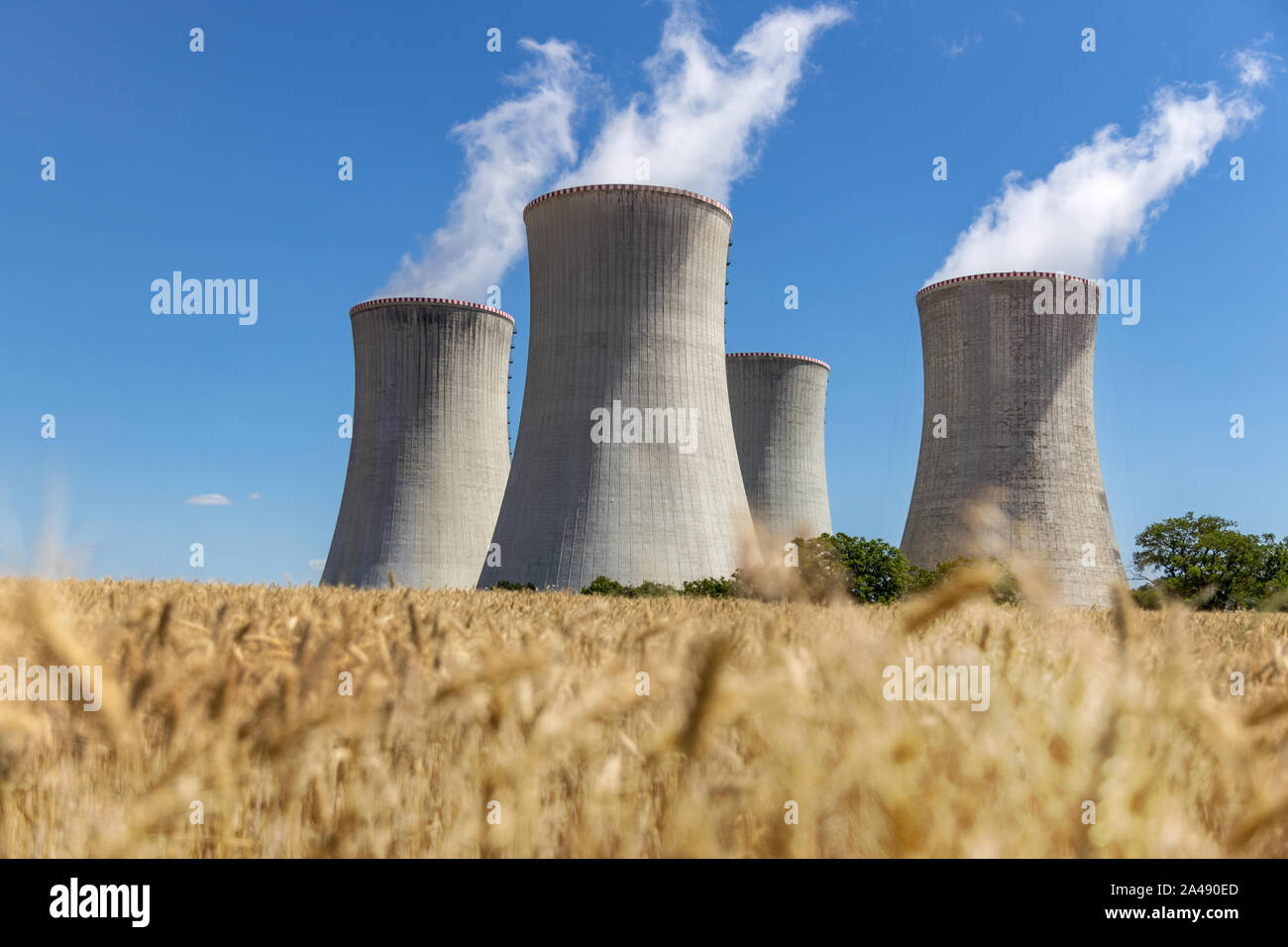 Dukovany nuclear power station cez hi-res stock photography and images ...