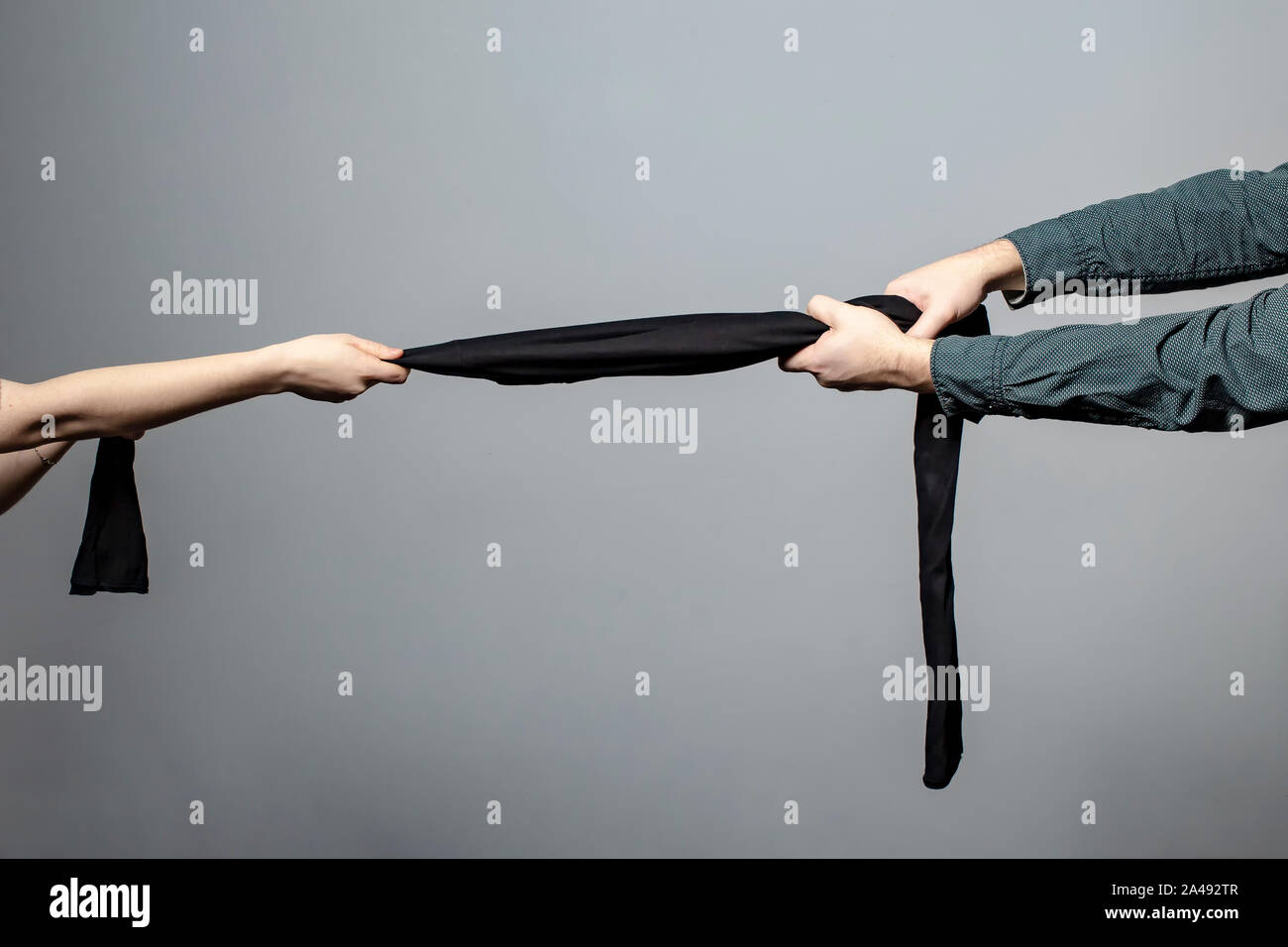 Pulling in different directions hi-res stock photography and images - Alamy