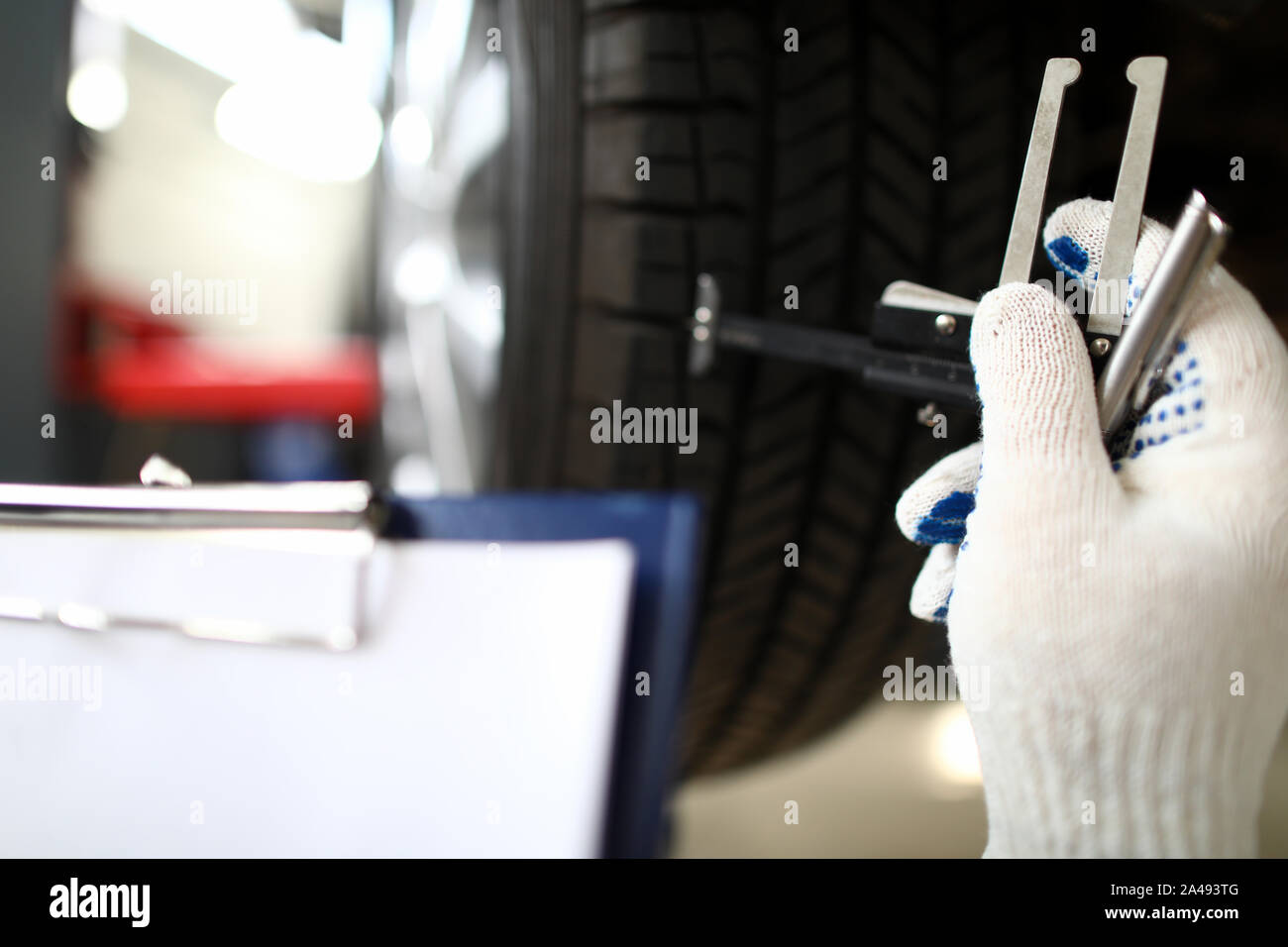 Stable hands hi-res stock photography and images - Alamy