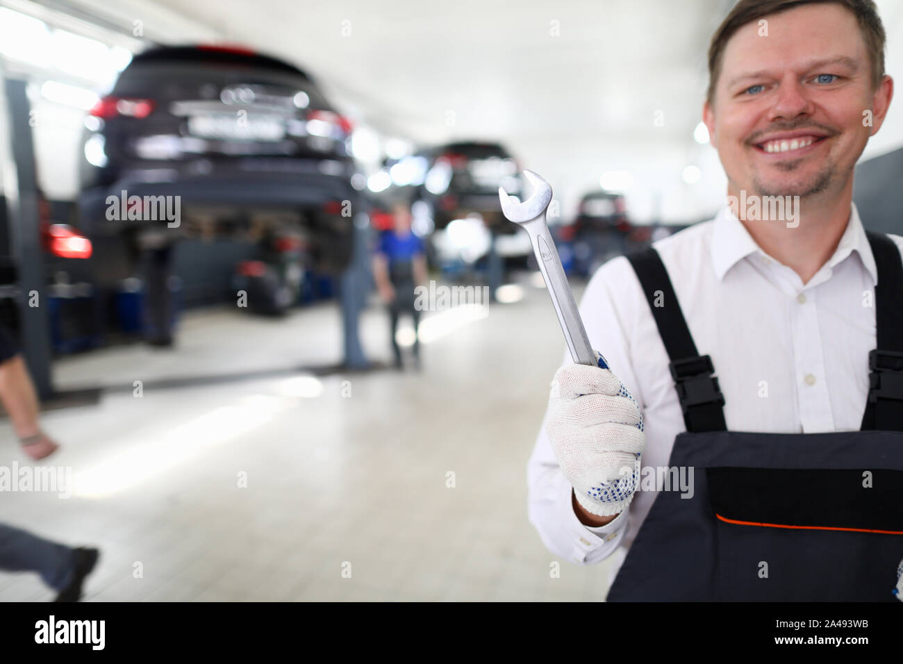 Bearded engineer hi-res stock photography and images - Alamy