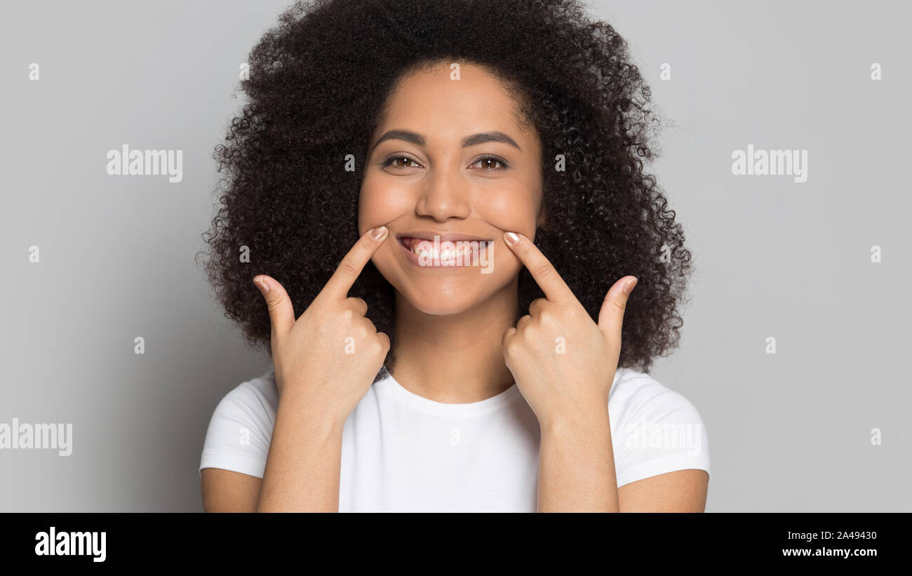 Show the smile hi-res stock photography and images - Alamy