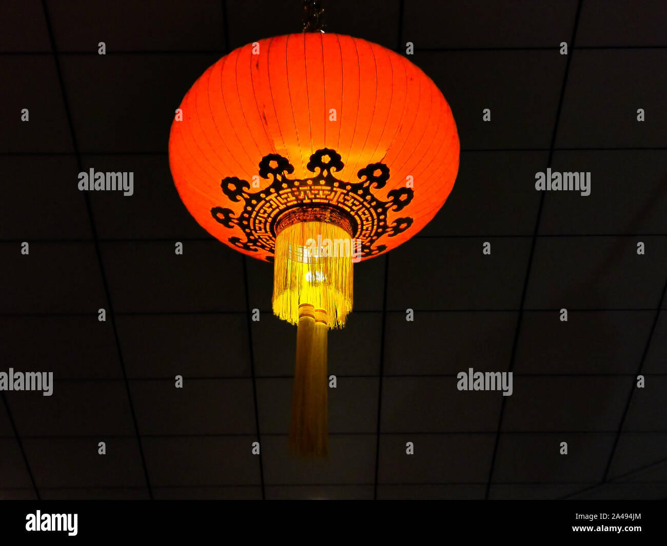 Hanging red lantern hi-res stock photography and images - Alamy