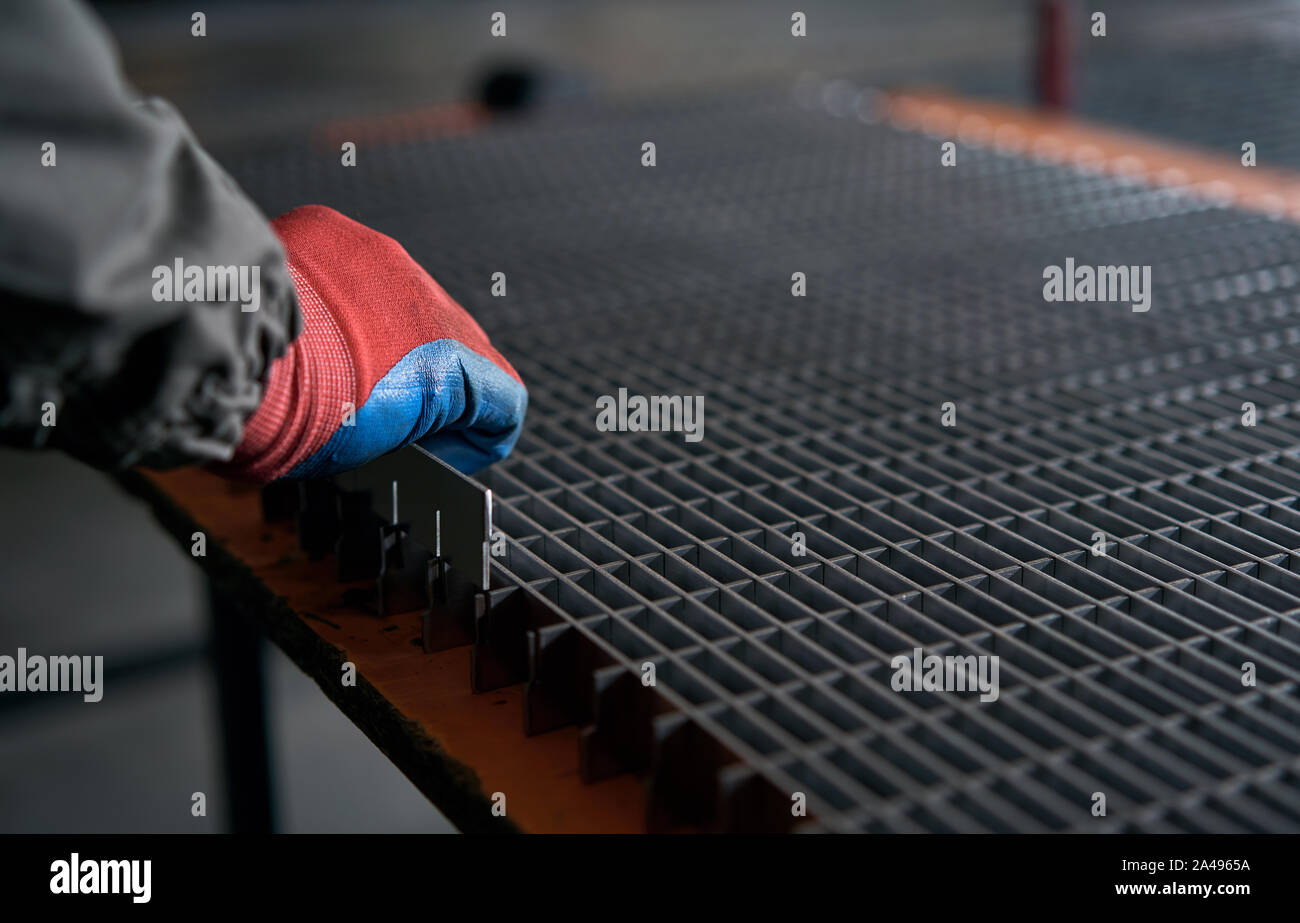 Assembly of metal structure Stock Photo - Alamy