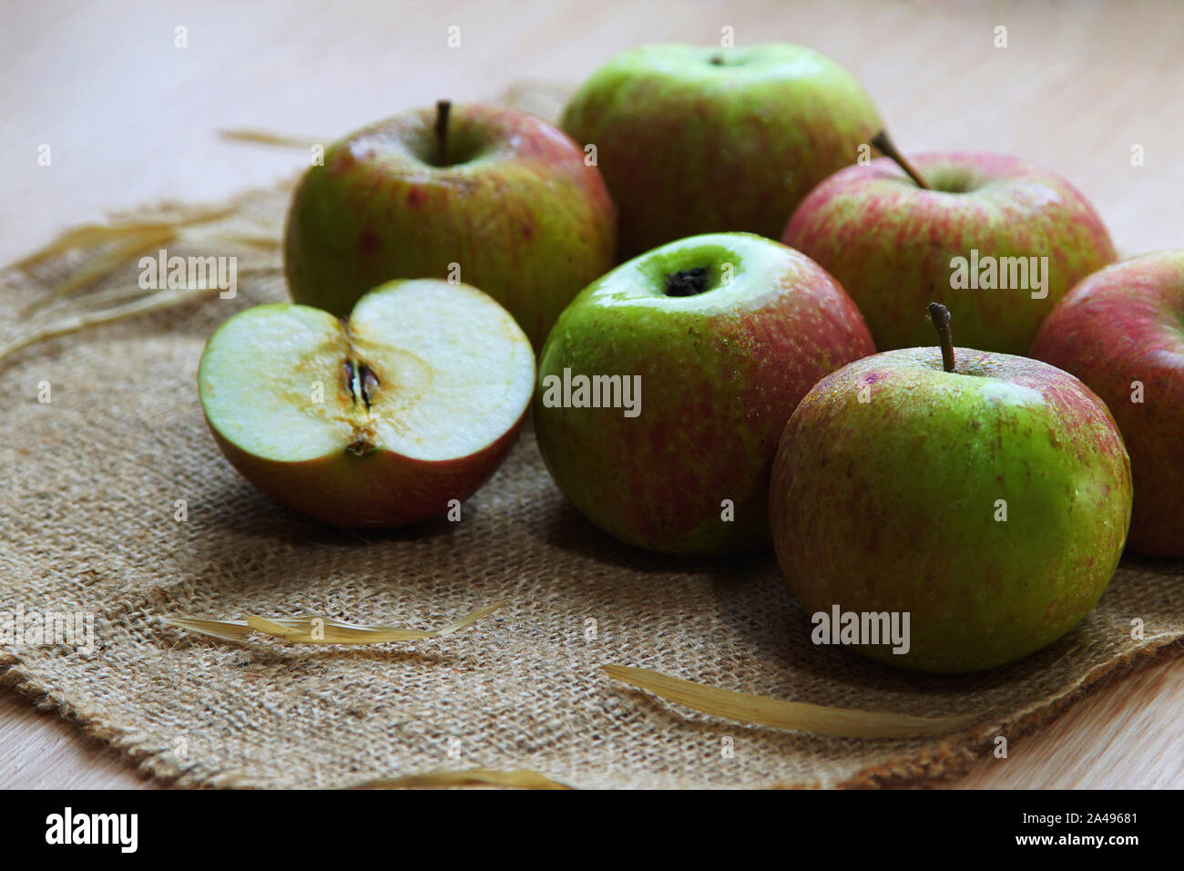 Apple wallpapers hi-res stock photography and images - Alamy