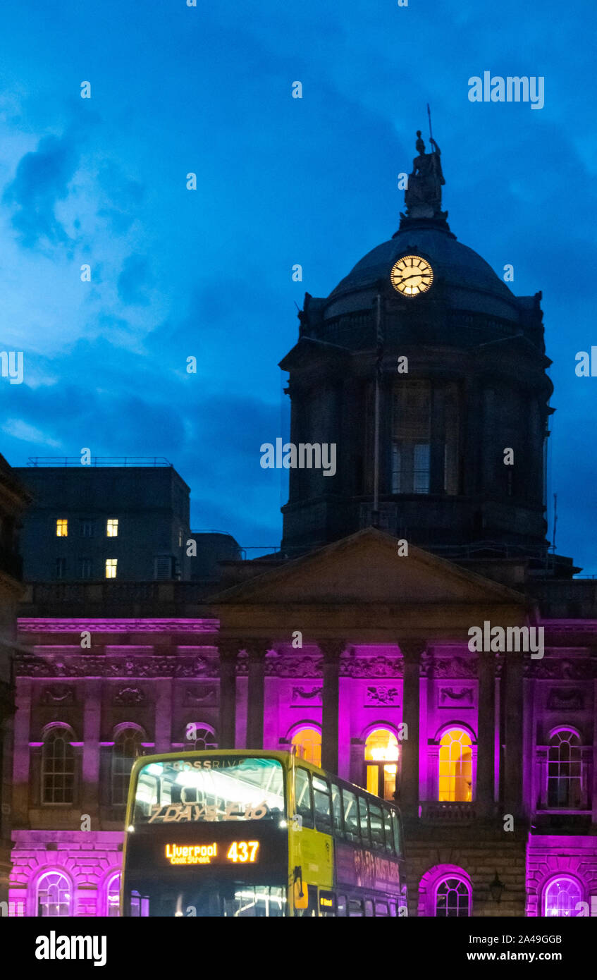 England town bus hi-res stock photography and images - Alamy