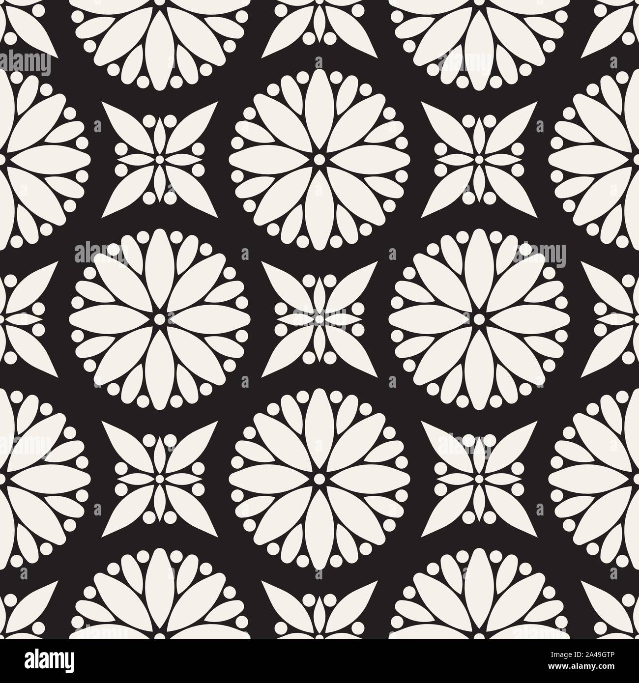 Circle and triangle pattern hi-res stock photography and images - Alamy