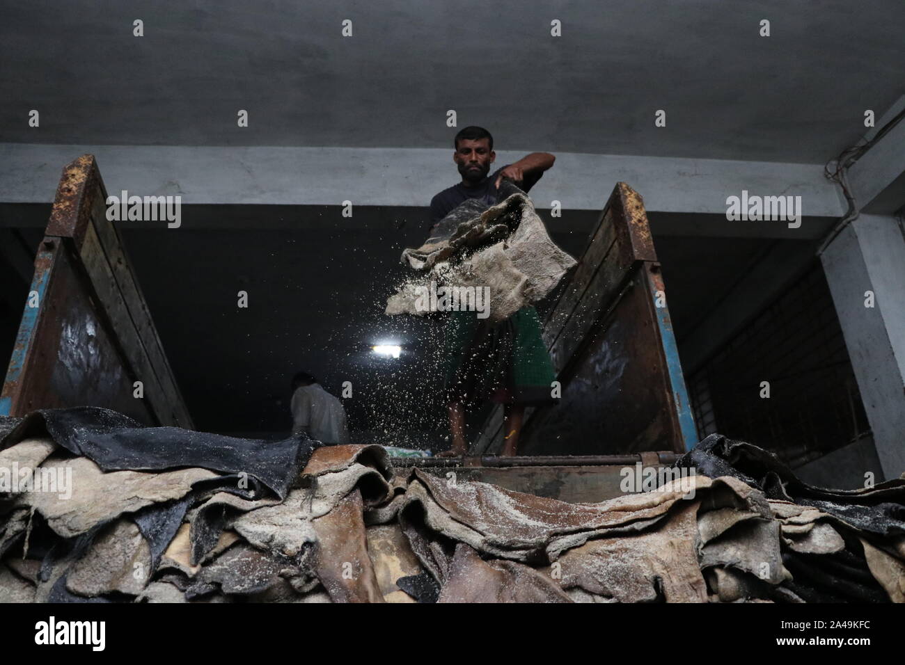 saver tannery workers Dhaka,Bangladesh 2019: Bangladeshi tannery ...