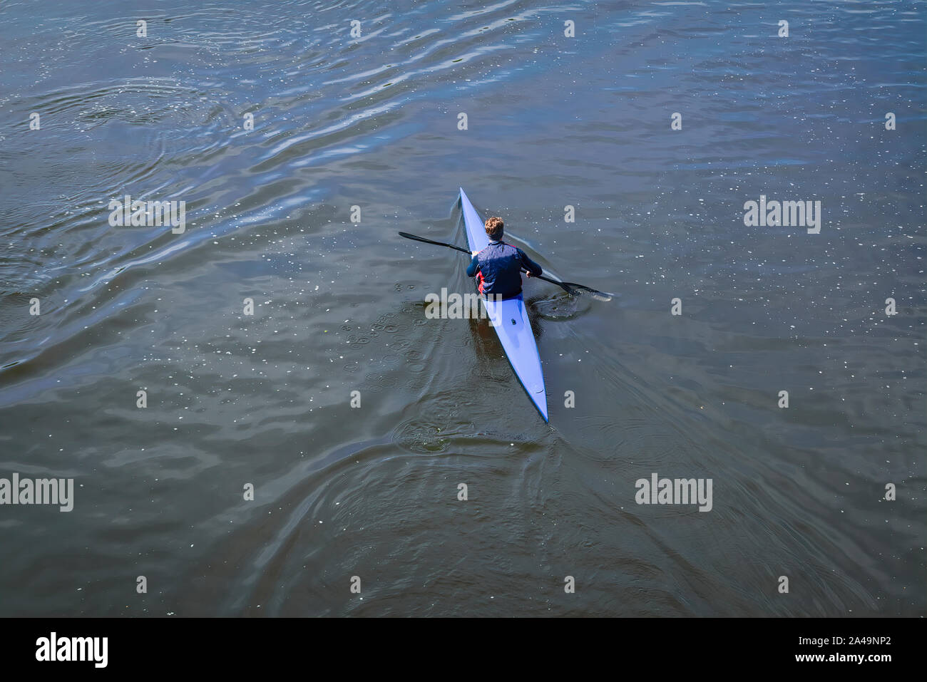 Aerial view team rowing on water hi-res stock photography and images ...