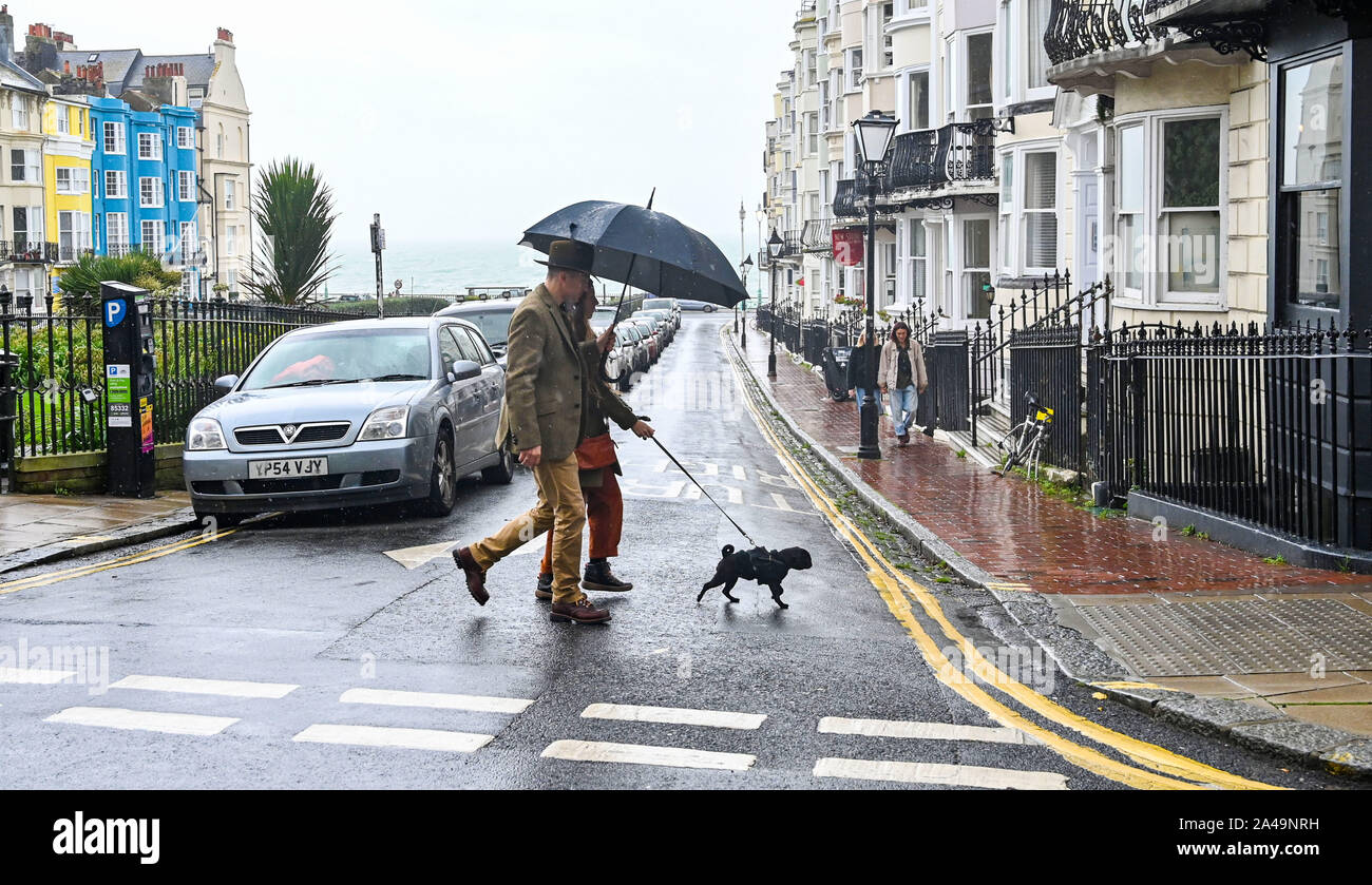 Windy weather uk hi-res stock photography and images - Alamy