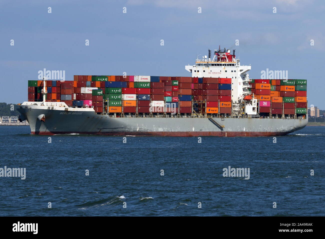 K line shipping container hi-res stock photography and images - Alamy