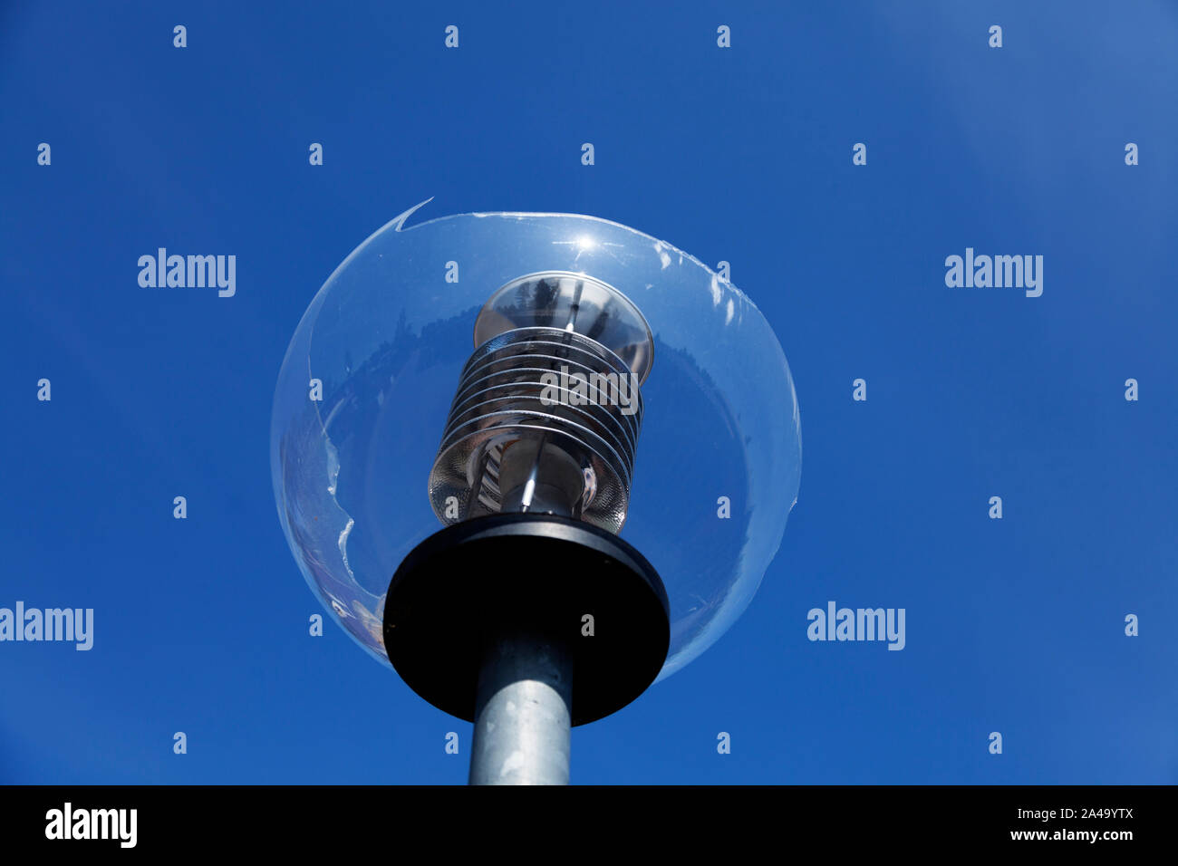 Broken streetlight hi-res stock photography and images - Alamy