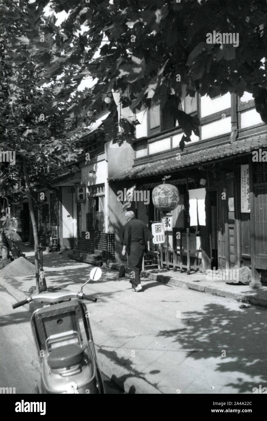 Street view, Japan 1958 Stock Photo - Alamy